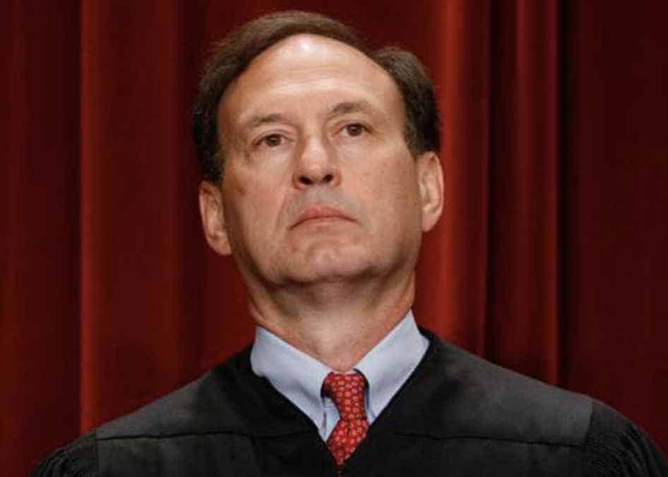 Justices Alito's, Thomas's Fiery Dissent on SCOTUS Deportation Block