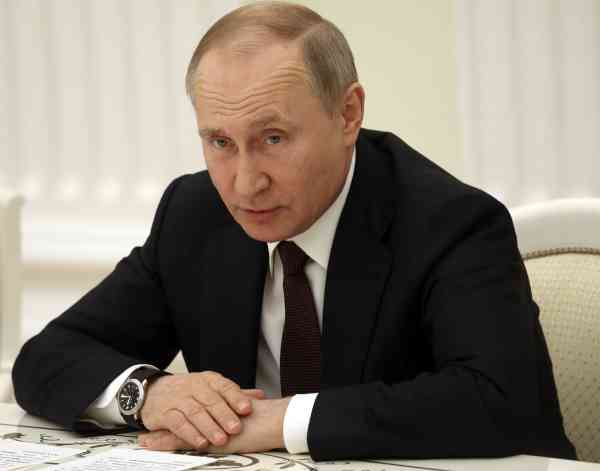 Putin on Nuclear Weapons: "We Haven't Gone Mad"