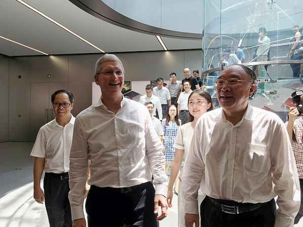 Apple's Tim Cook Is President Xi's Dummy